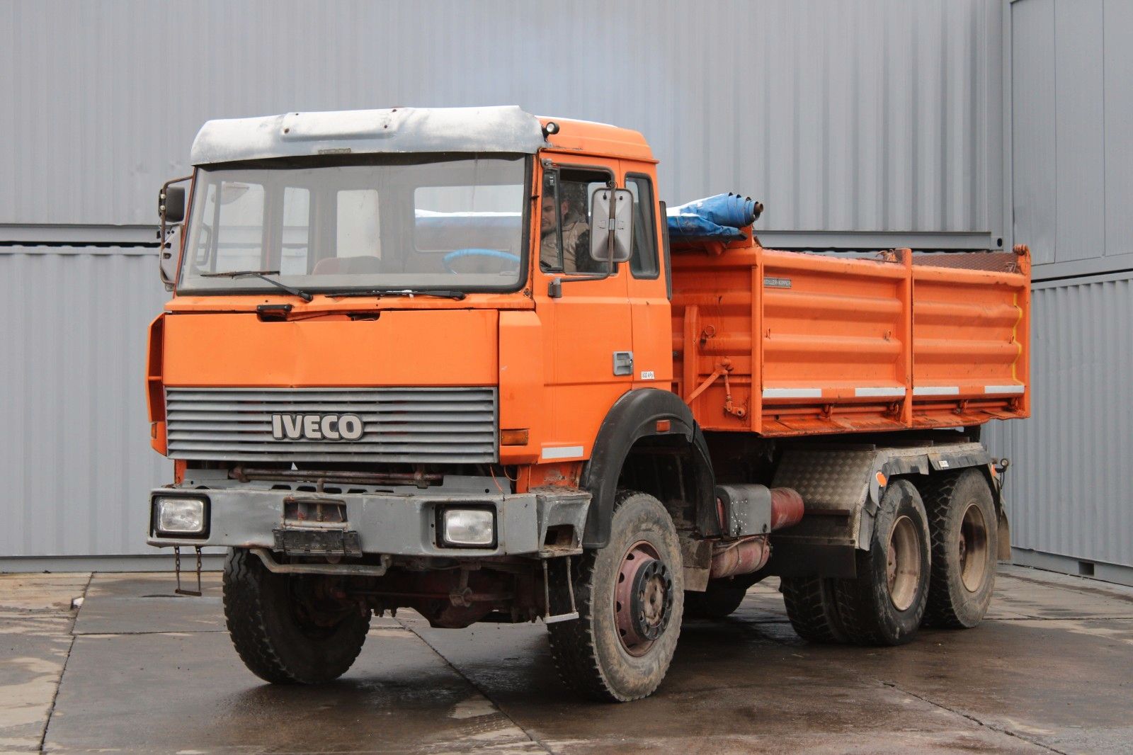 IVECO MAGIRUS 260-34,6X6,TŘÍSTRANNÝ SKLÁPĚČ - prodej nákladní techniky ...